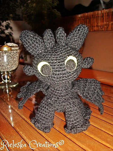 Ravelry: Toothless dragon night fury pattern by Ritsa Sk.