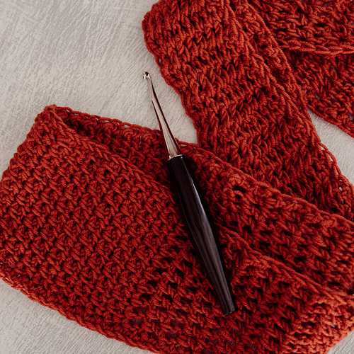 Ravelry: Lakeside Head Wrap pattern by Corrine Turner