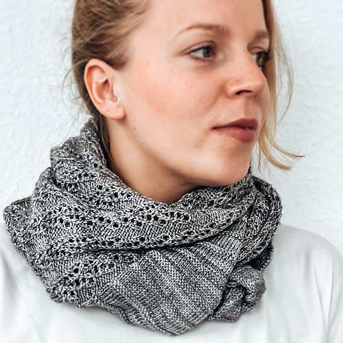 Ravelry: Silvery pattern by Rina Lehmann