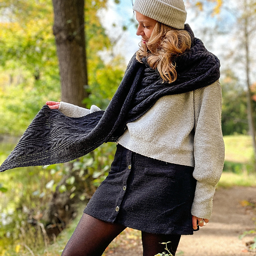 Ravelry: Stripes & Cables pattern by Rina Lehmann