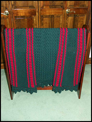 Ravelry: RitaMiller's Holiday Cables Throw