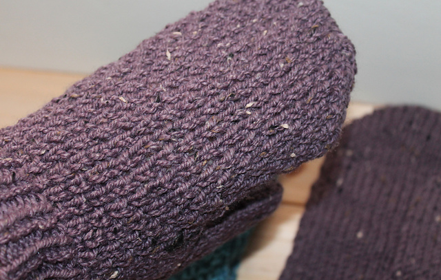 Ravelry: Honeycomb Brioche Mittens pattern by Robyn Halstad