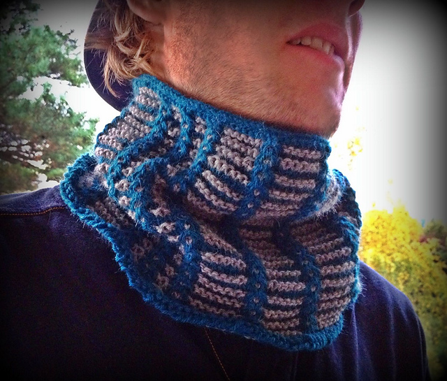 Ravelry: Ladder of Success Cowl pattern by Marianne Kronstad