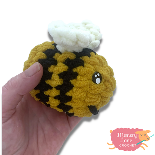 Ravelry: Small Squishy Bee pattern by Rose Hudd