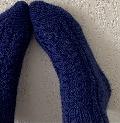 Ravelry: Cardamom socks pattern by Marion Jarry