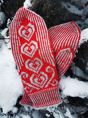 Ravelry: Dala Kurbits pattern by Rospiggen Stickar
