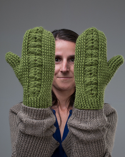 Ravelry: Oblak Mittens pattern by Elitza Chernaeva