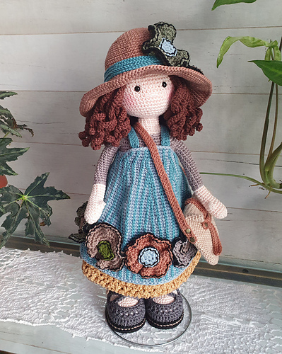Ravelry: Doll STEENA pattern by CAROcreated design