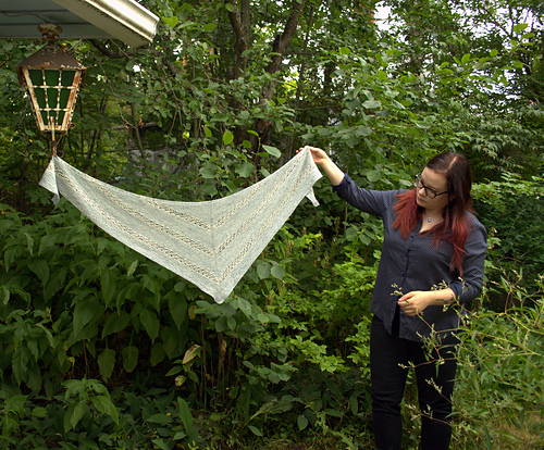 Ravelry: Nymeria pattern by Heidi Alander