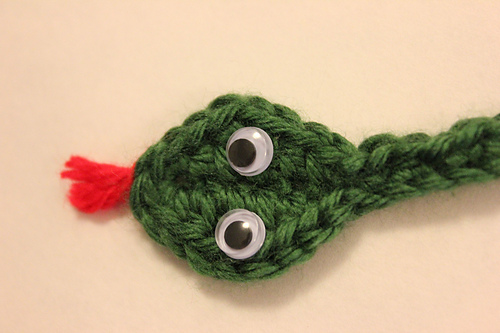 Ravelry: 5 Minute Snake pattern by Sahrit Freud-Weinstein