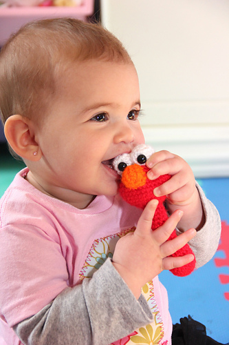 Ravelry: Elmo Baby Rattle pattern by Sahrit Freud-Weinstein