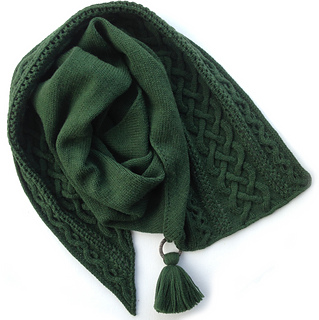 Ravelry: Triangle Viking Scarf pattern by Nadia Babich