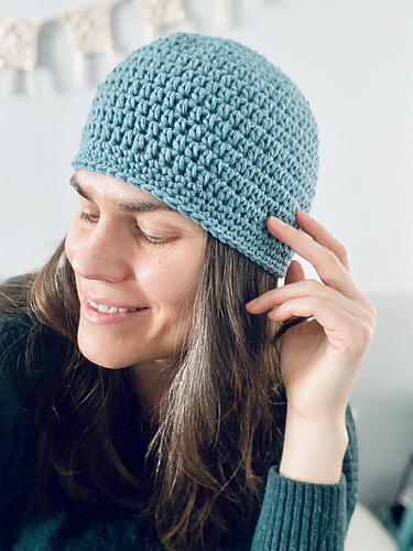 Ravelry: Basic Half Double Beanie pattern by Salena Baca