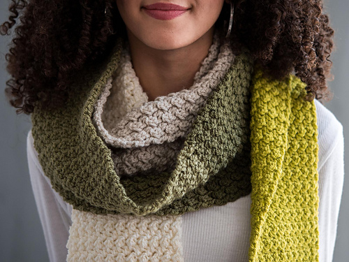 Ravelry: Ombre Scarf pattern by Salena Baca