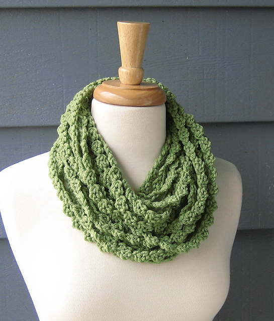 Ravelry: S020 Chain Necklace pattern by Sally Blickenstaff