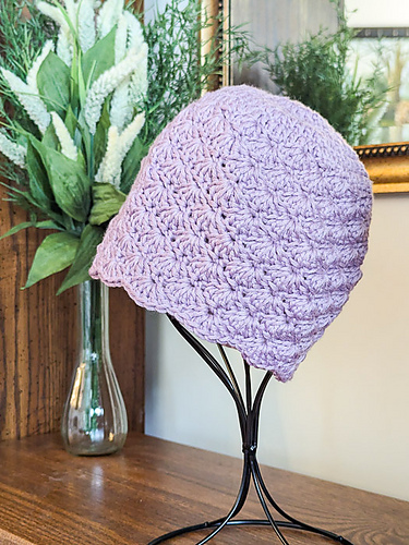 Ravelry: Simple Scallops Chemo Cap pattern by Katie Clary