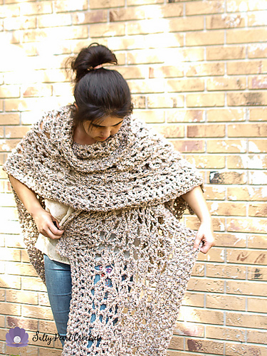 Ravelry: Chunky Clamshell Lace Poncho pattern by Katie Clary
