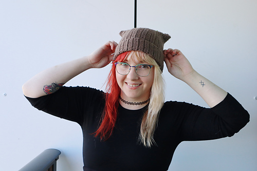 Ravelry: Sprout Hat pattern by Sam Bartley