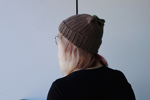 Ravelry: Sprout Hat pattern by Sam Bartley