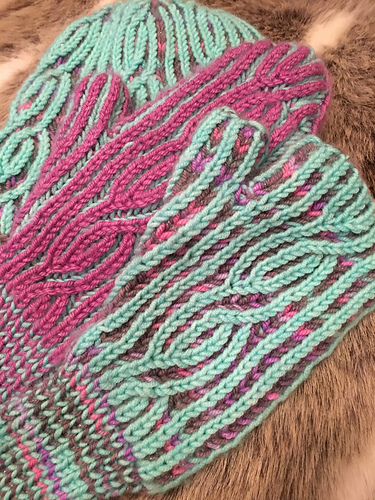 Ravelry: Whirlwind Brioche Mittens pattern by Sam Jane Knits