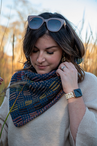 Ravelry: Grid Gambit pattern by Samantha Guerin