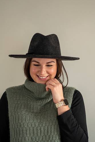 Ravelry: Coffee Run Collar pattern by Samantha Guerin