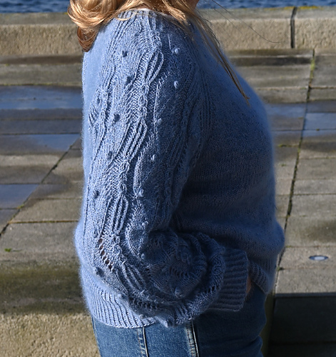 Ravelry: Freestyle pattern by Sandrine C. | Knit Studio