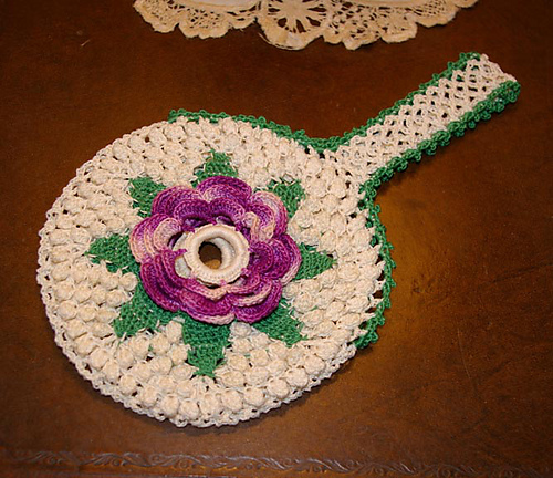 Ravelry: SBejster's Victorian Thread Holder
