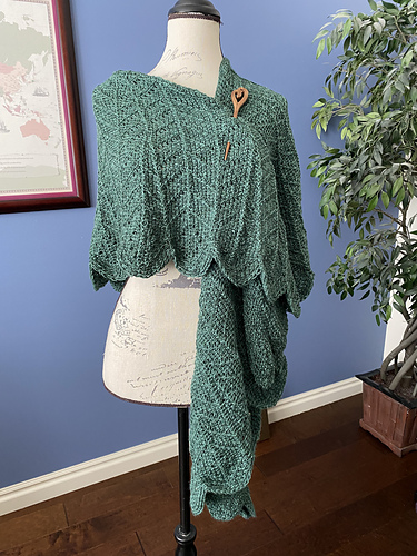 Ravelry: Macaw wings shawl pattern by Andrea Cretu