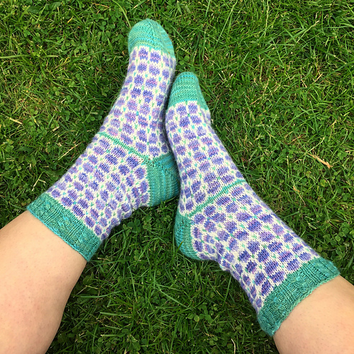 Ravelry: Julia pattern by Anna Bergman