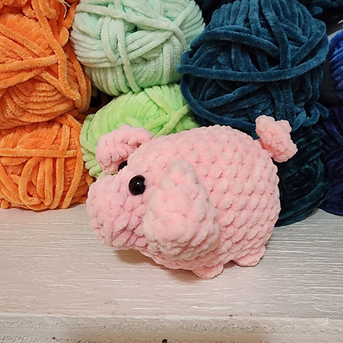 Ravelry: Pocket Pig pattern by Sierra Salazar