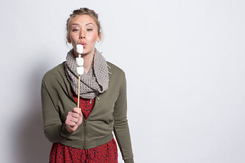 Ravelry: Edora Cowl pattern by Yoko Johnston