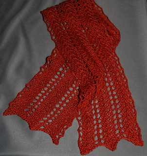 Ravelry: Razor Shell Scarflette pattern by Sarah E. White