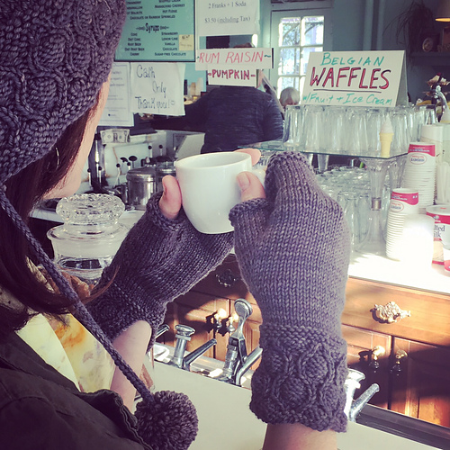 Ravelry: braided berry hat & mitts pattern by Sara Bauer