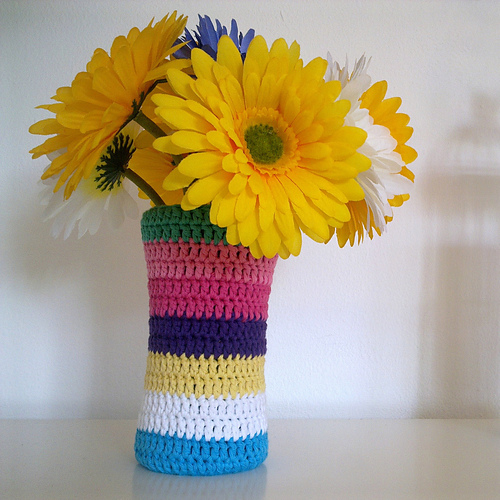 Ravelry: Basic Tricks for a Crocheted Vase Cozy pattern by A la Sascha