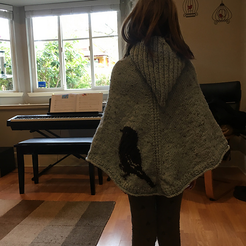 Ravelry: Minjia Poncho pattern by Martina Sommer