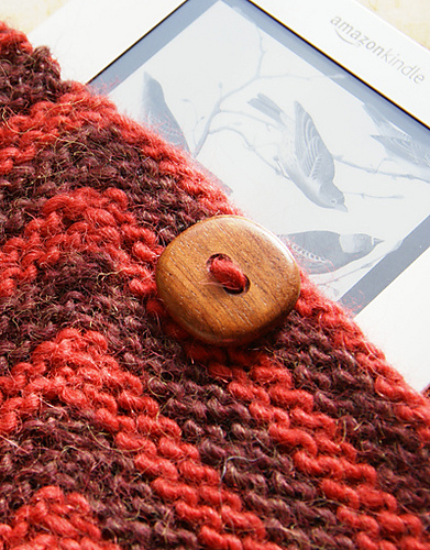 Ravelry: Montera Kindle Cover pattern by Susan Mills Knits
