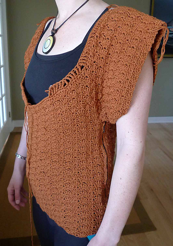 Ravelry: Tank Top With Shell Stitch pattern by Susan Brittain