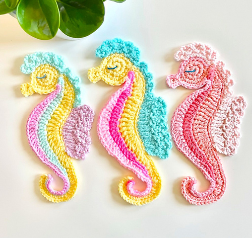 Ravelry: Seahorse Fantasy Appliques Wall Hanging pattern by Linda Maria