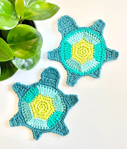 Ravelry: Tropical Sea Turtle Coaster pattern by Linda Maria