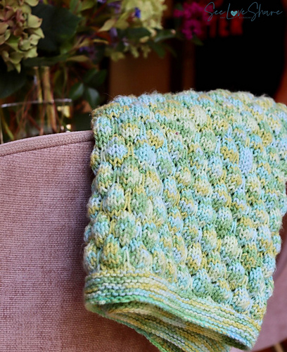 Ravelry: Sophie’s Bubble Stitch Baby Blanket pattern by See Love Share