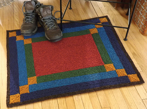 Ravelry: Quilt Block Rug pattern by Therese Chynoweth