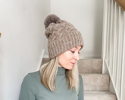 Ravelry: Lana Hat pattern by Miroslava Mihalkova
