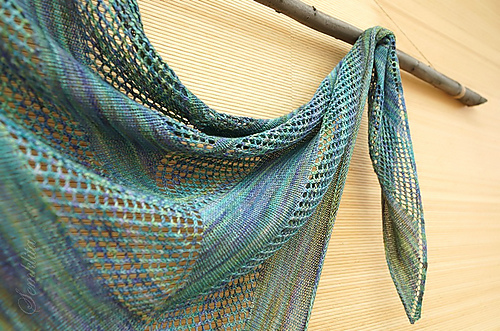 Ravelry: Asymmetry pattern by Yulia Tkachenko