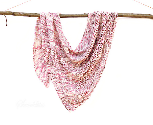 Ravelry: Peony Petals pattern by Yulia Tkachenko