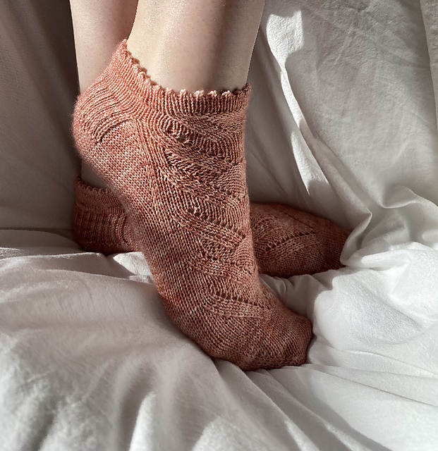 Ravelry: Sweet Spring Socks pattern by Seraphym Fibres