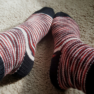 Ravelry: SewPerfectPurls' Very Vanilla Socks