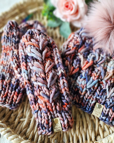 Ravelry: Sitka Mittens pattern by Shanon Dycke