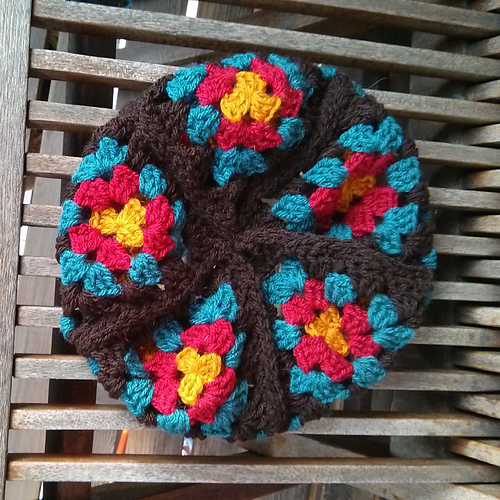 Ravelry: Granny Triangles hat pattern by Crafty Sprite