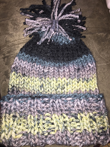 Ravelry: A Canadian Touque pattern by Michelle Lee
